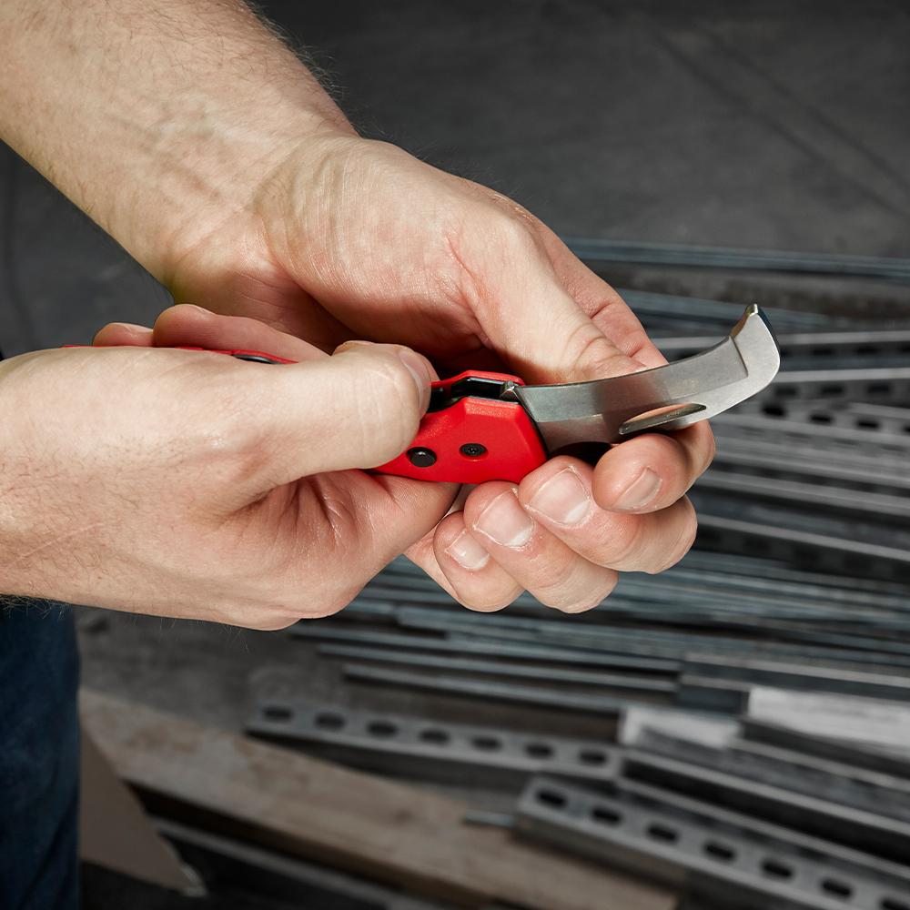 Milwaukee 48221526 FASTBACK Blunt Tip Hawkbill Folding Knife