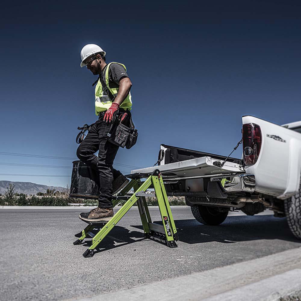 Little Giant Ladder Systems 11933 660mm 150kg Fibreglass 3-Step Ladder ...