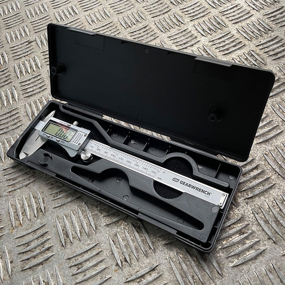 GEARWRENCH 3757D 152mm (6") Digital Vernier Caliper with Large LCD
