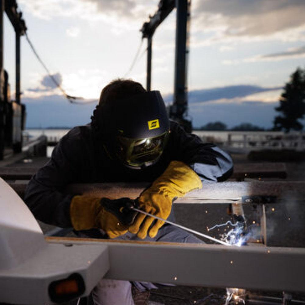 ESAB Sentinel A60 (0700600860) Auto-Darkening Welding Helmet