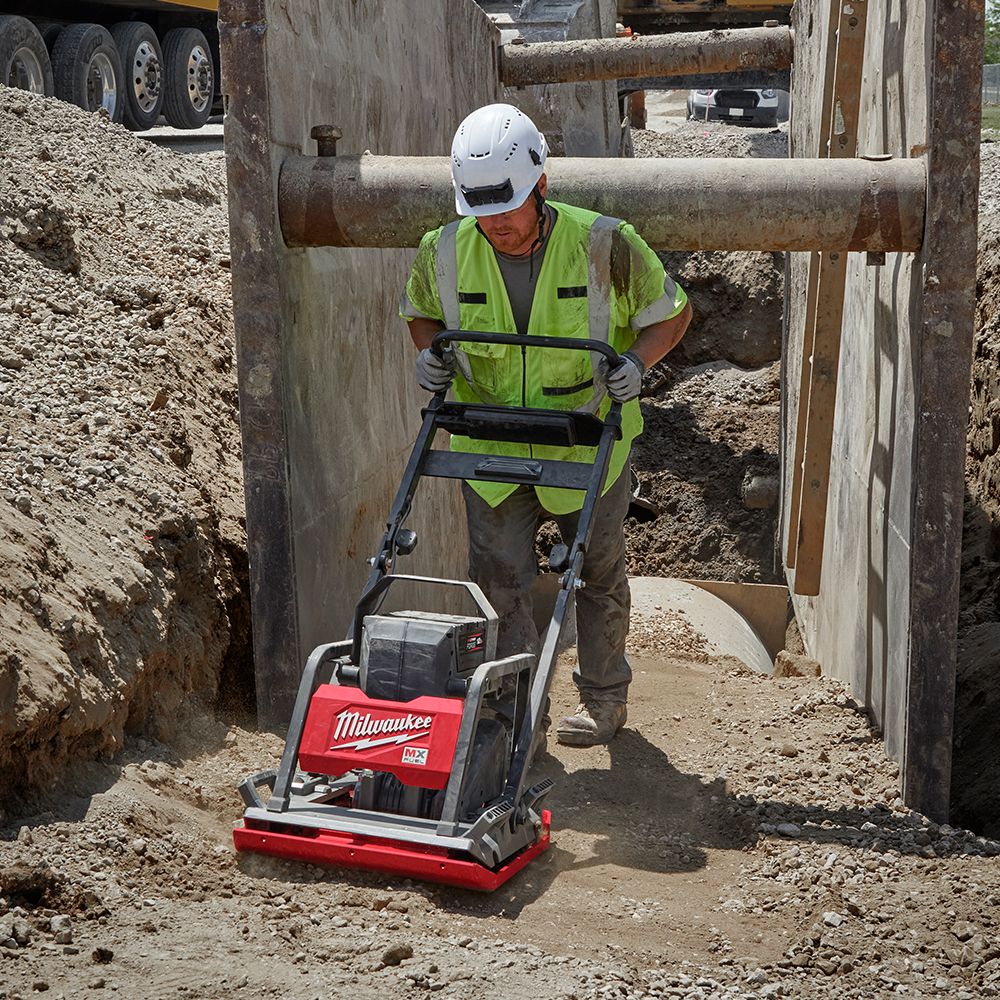 Milwaukee MXFPC50-0 MX FUEL Li-ion Cordless ONE-KEY 508mm (20") Plate ...