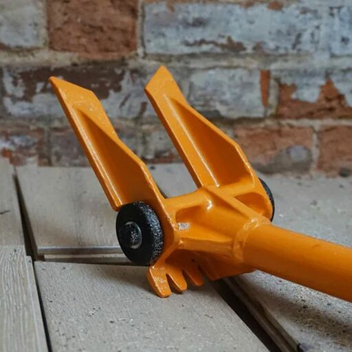 Gutster Tools GUTSTER60 1524mm (60") Round Handle Demolition Bar