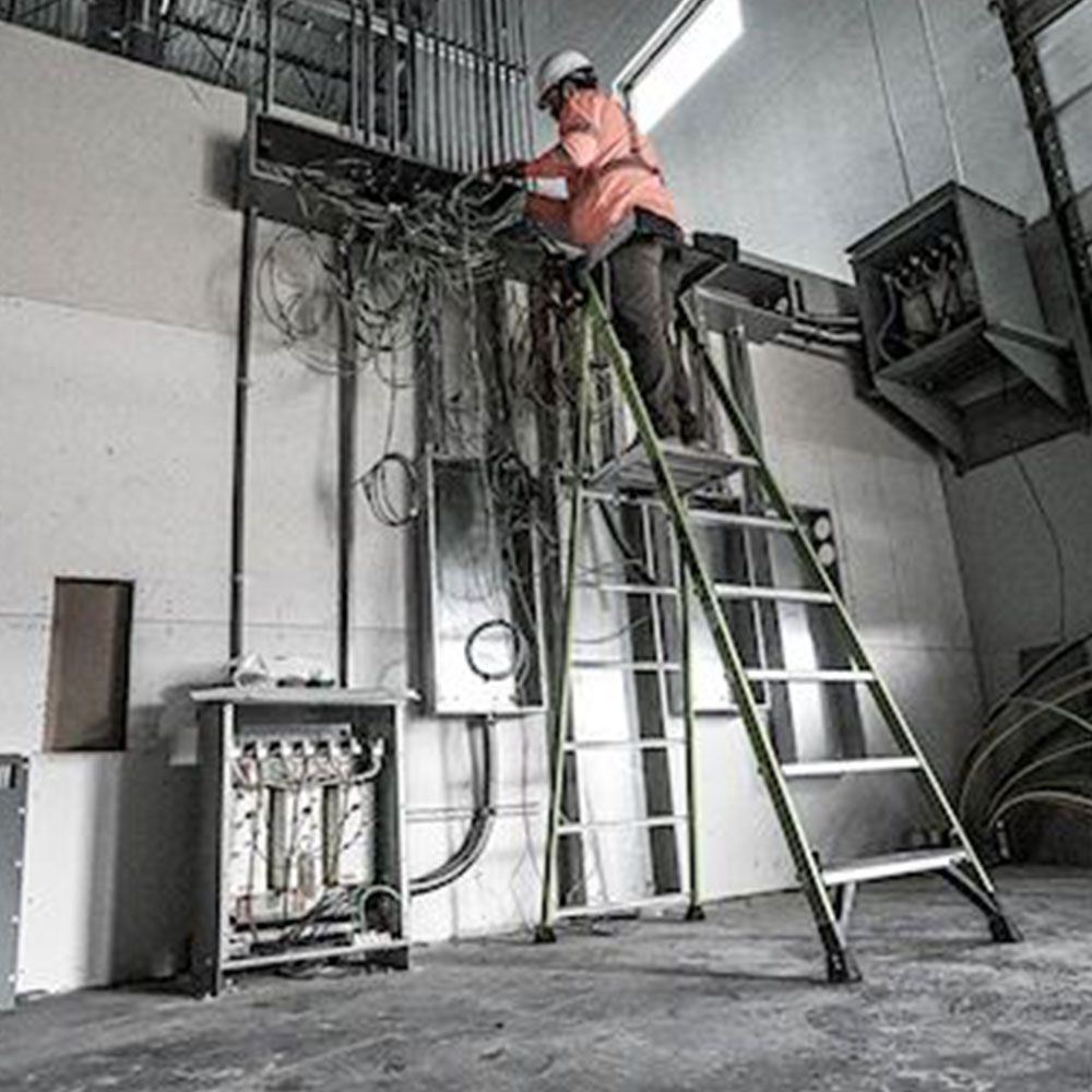 Little Giant Ladder Systems 19306 1.83m (6')170kg Fiberglass Fortress 6 ...