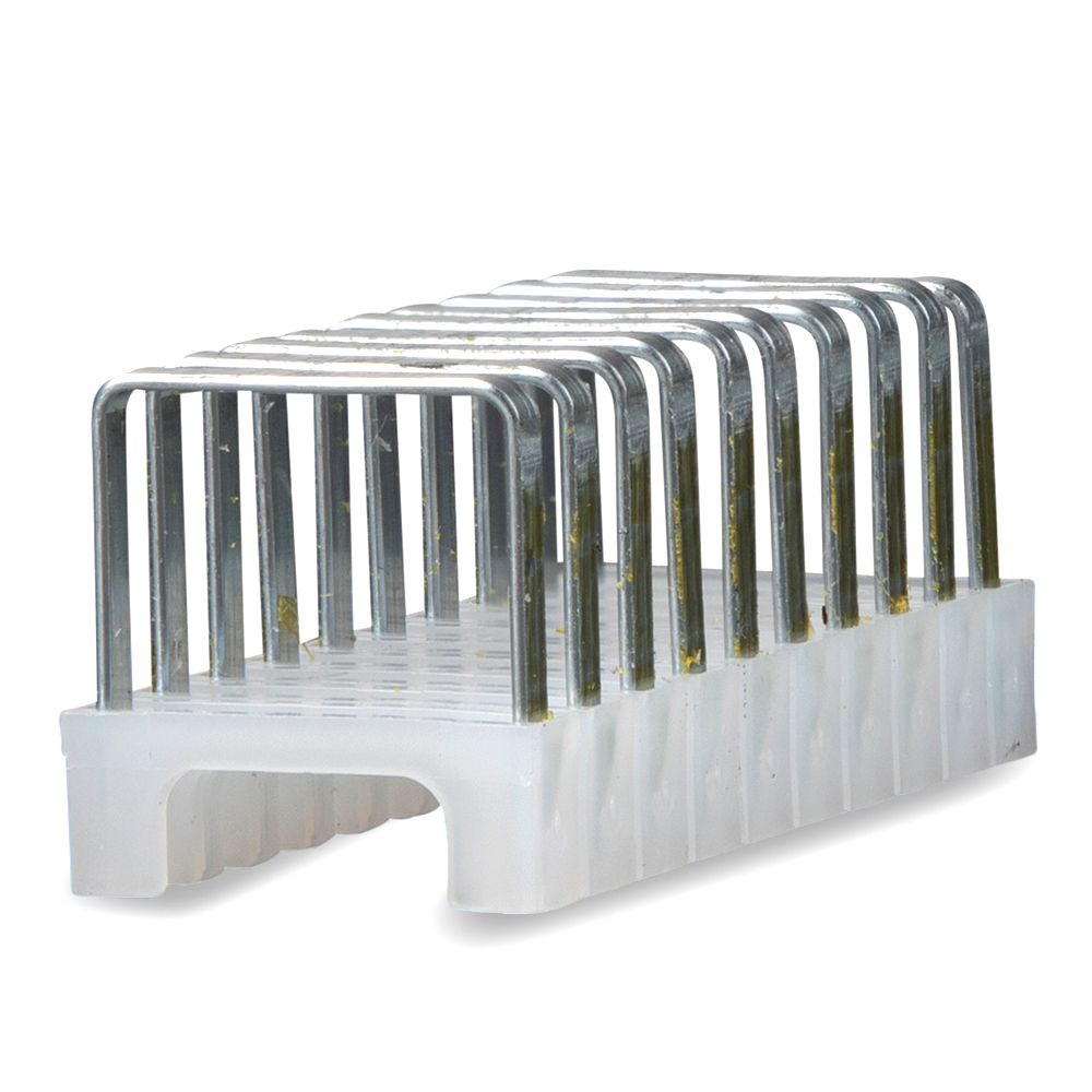 Klein A-450-004 300-Pack 31/64" x 13/64" Insulated Cable Staples