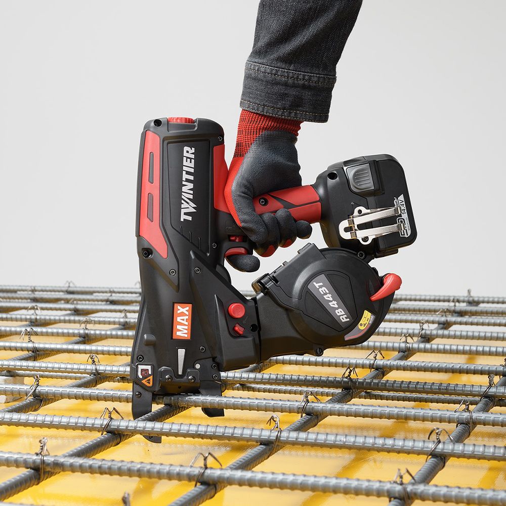 MAX MAX-RB443-25 14.4V 5.0Ah Li-ion Cordless Brushless Rebar Tying Machine Combo Kit With 25 x ...