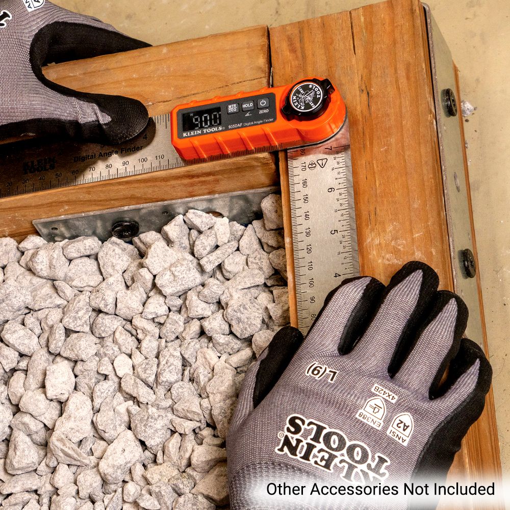 Klein A-935DAF Digital 3-In-1 Angle Finder With Readout / Calculator