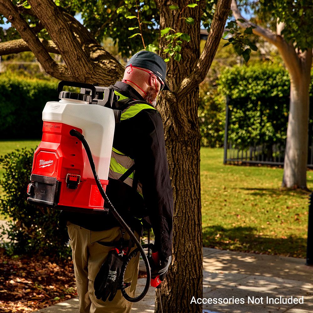Milwaukee M18BPFPG2PS0 18V Li-ion Cordless 15 Litre SWITCH TANK ...