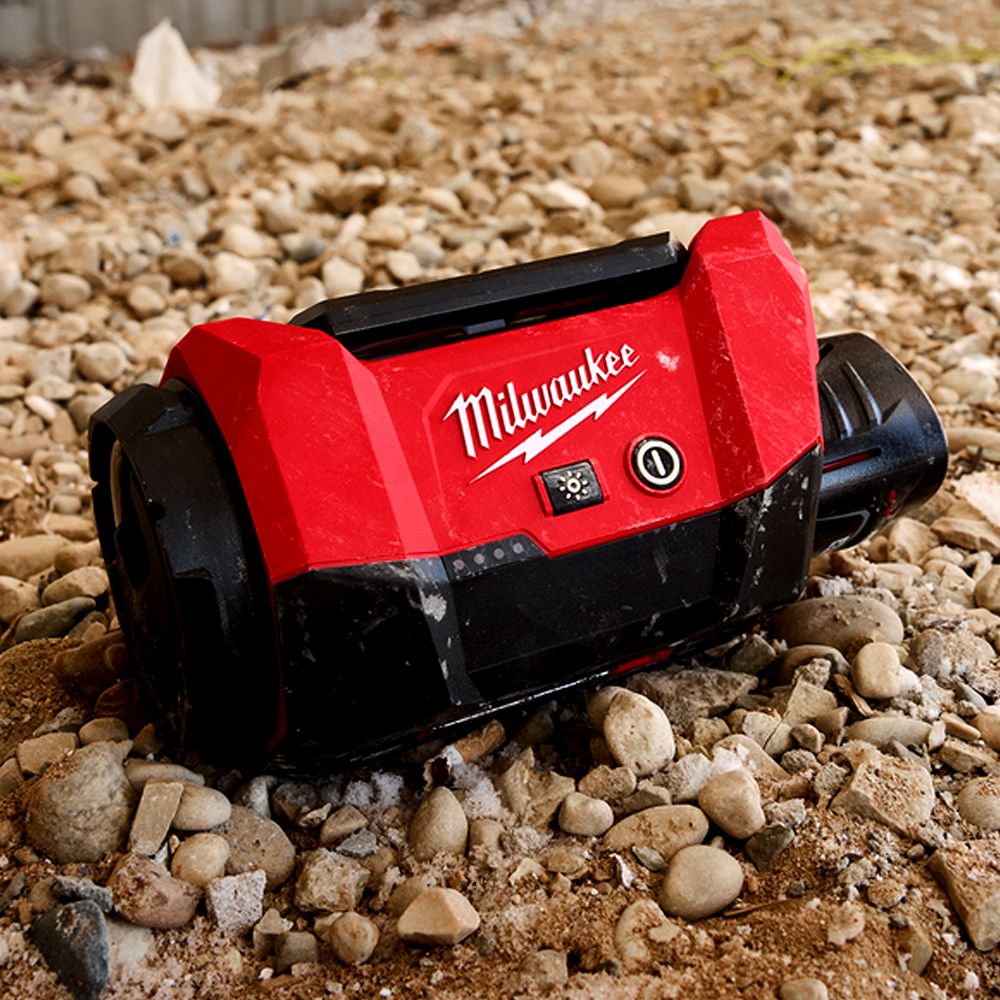 Milwaukee M12PSCL0 12V Li-ion PACKOUT Single Cleat Light - Skin Only