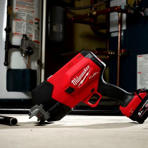 Milwaukee M18FPCS0 18V Li-ion Cordless Steel Pipe Cutter - Skin Only