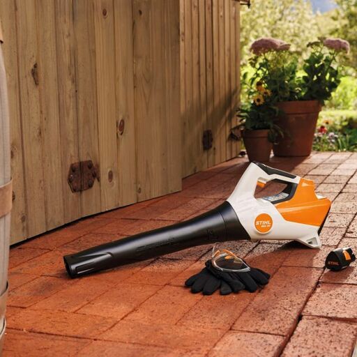 STIHL BGA 30 BBK (BA080115916) 11V 2.1Ah Li-ion Cordless AS System ...